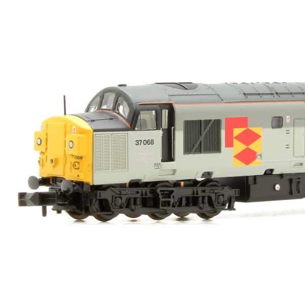 Graham Farish 371-470 Class 37/0 37068 'Grainflow' BR Railfreight ...