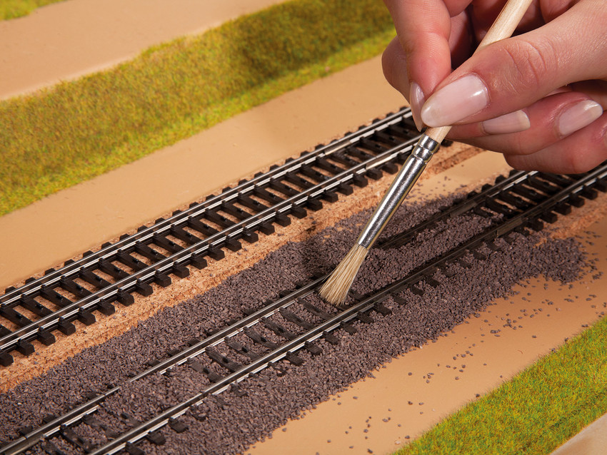 Noch 09369 Dark Grey Basalt Profi Ballast (250g) - dcctrainautomation.co.uk