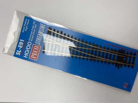 Peco Products SL-E95 Right hand medium point electrofrog - dcctrainautomation.co.uk